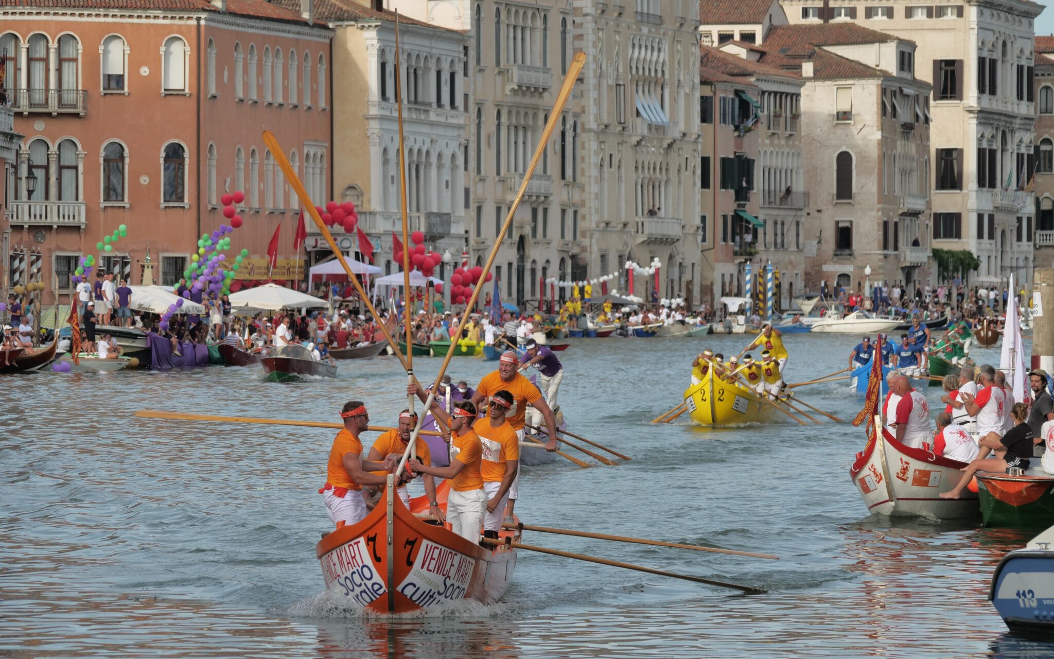 Regata Storica 2025: ordine di arrivo regata delle Caorline a sei remi ...